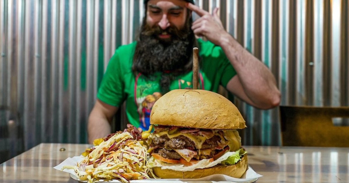 Giant Burger Challenge at The Backyard BBQ / Beardtown